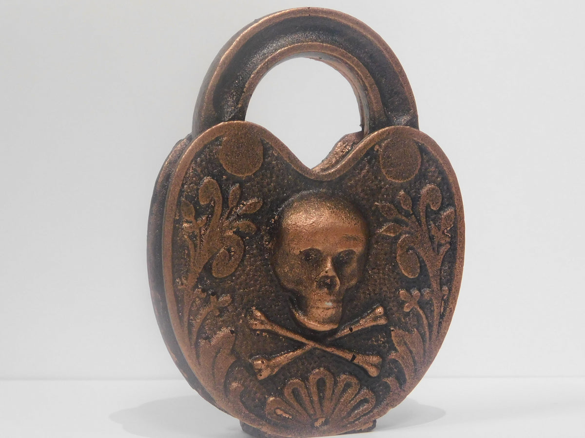 HOUDINI SKULL LOCK - RIGHT (TOY0003-00) – American Pinball